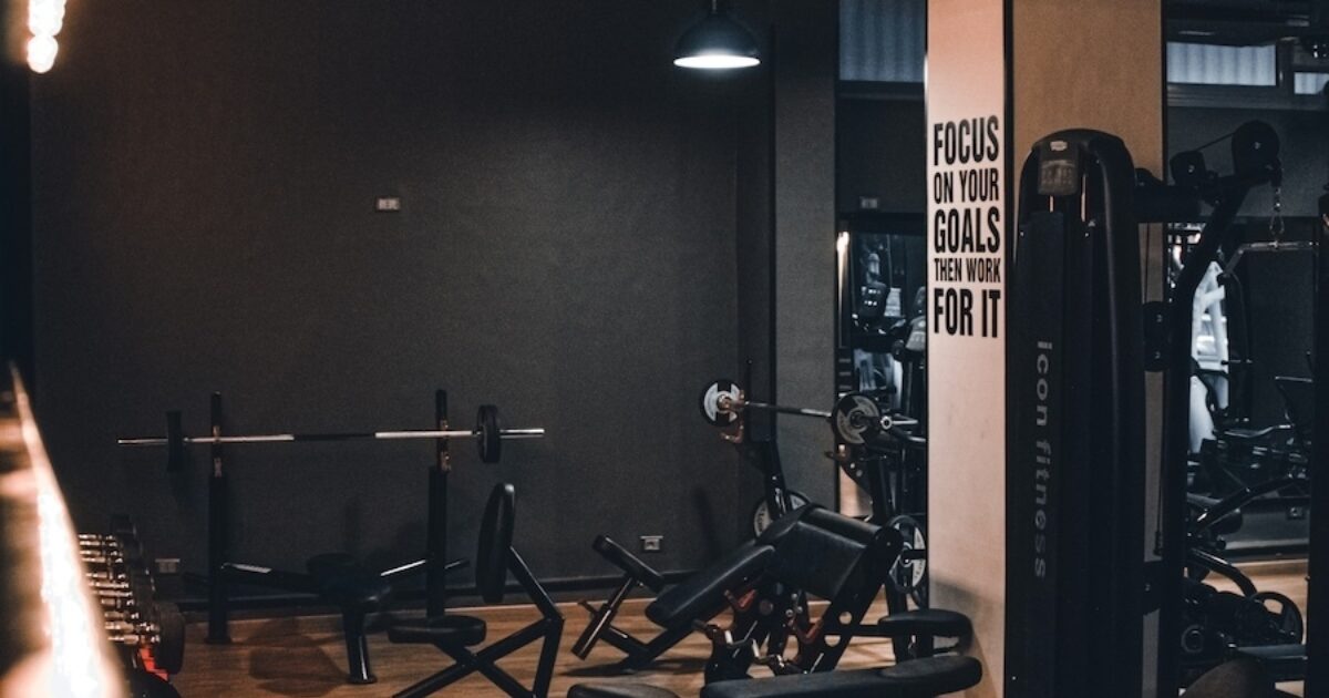 Strength vs hypertrophy: which training style is right… | GrabGains